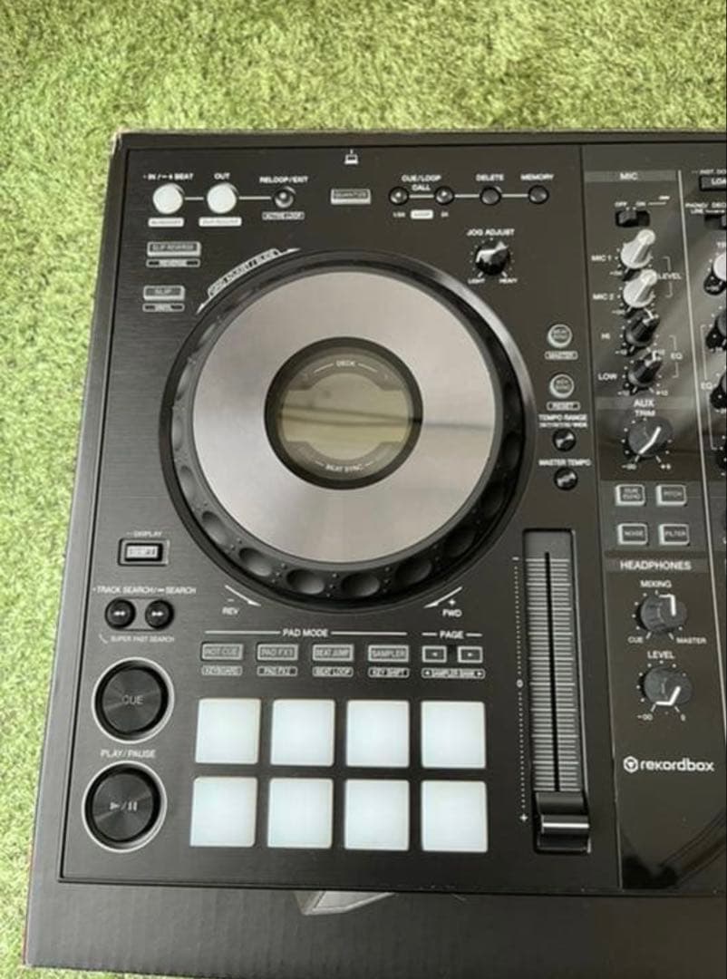 PioneerDJ DDJ-800 PCDJコントローラーとODYSSEYケース