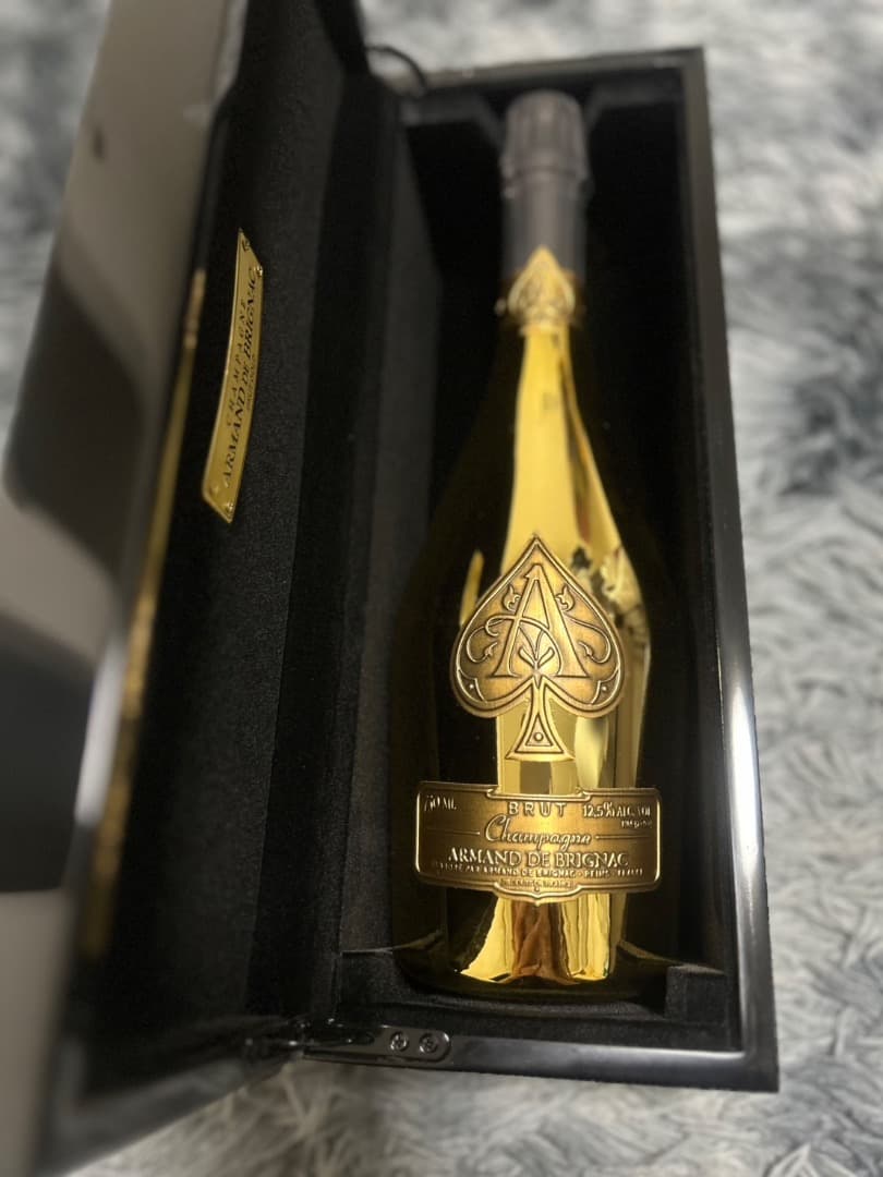 Armand de Brignac アルマンドゴールドシャンパン 新品未開栓