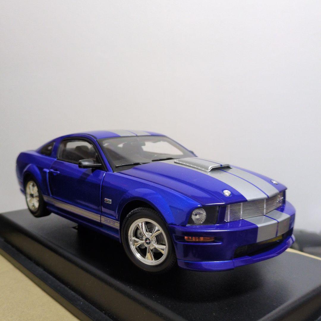 2008 Shelby GT ミニカー　フォード　マスタング　1/18