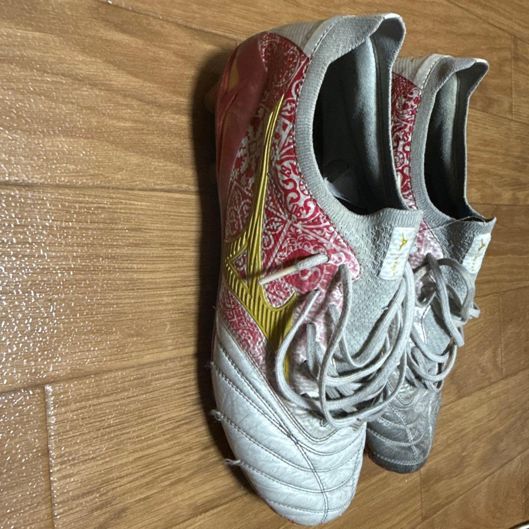 Mizuno モレリアネオ4βセルヒオ・ラモス限定カラー