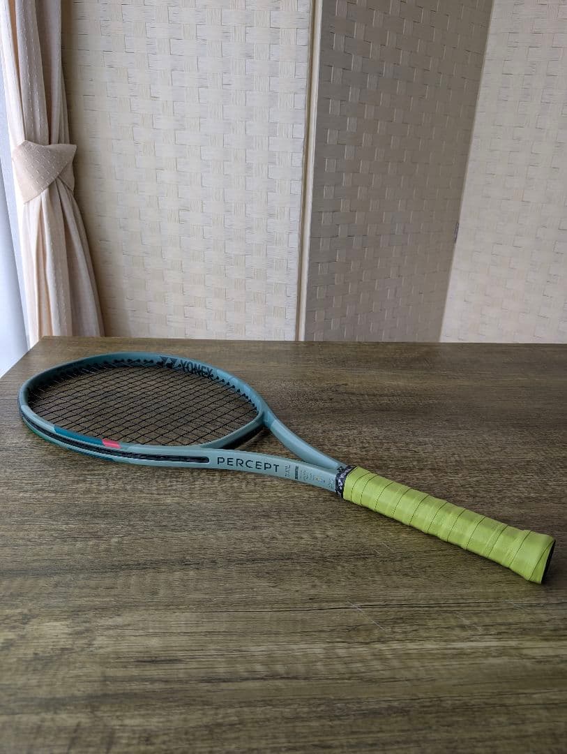 【美品】ヨネックス YONEX テニスラケット パーセプト 100L G1