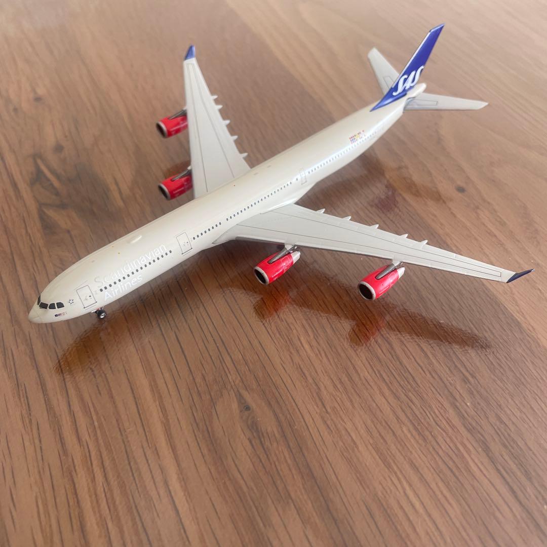 Airbus A340-300 SAS 1:400 スケール
