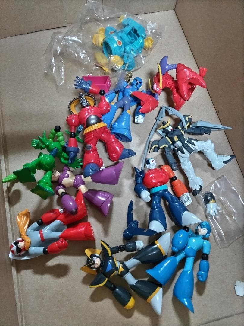 ロックマン・ロックマンＸ　食玩⚠️ジャンク品ガンダムWはオマケ