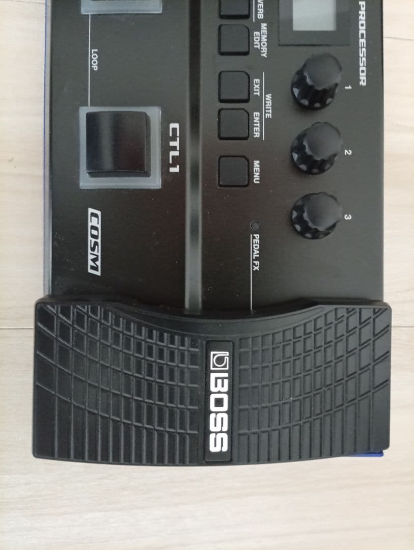 BOSS GT-1 PSA-100S付属