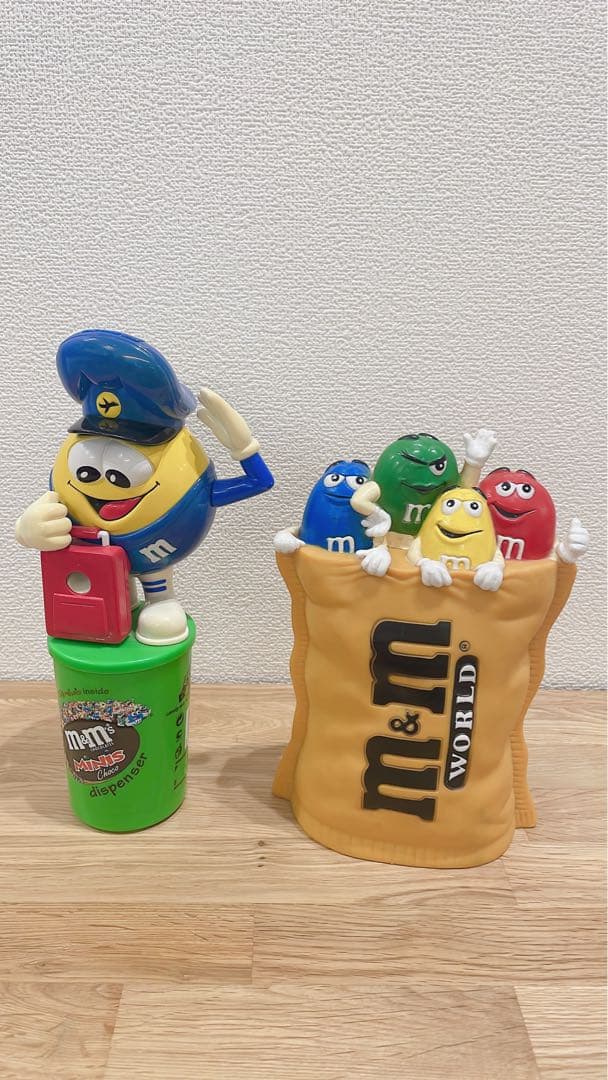 m&m's エムアンドエムズ　ディスペンサー・フィギュア・ラジオ　希少品