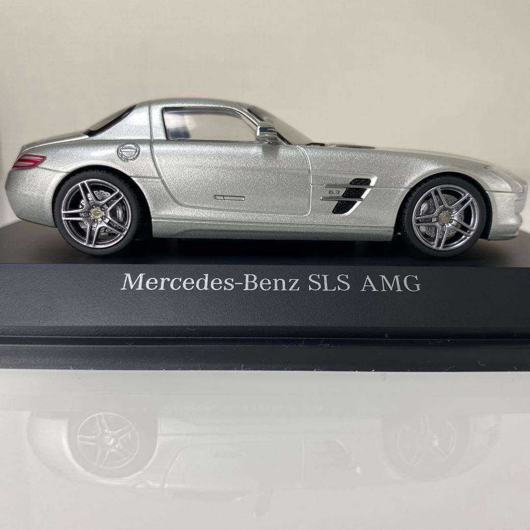 ミニカー 1/43 Mercedes-Benz SLS AMG /Schuco