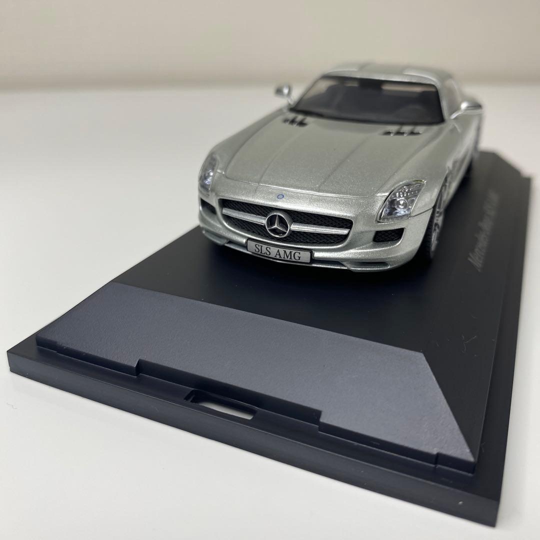 ミニカー 1/43 Mercedes-Benz SLS AMG /Schuco