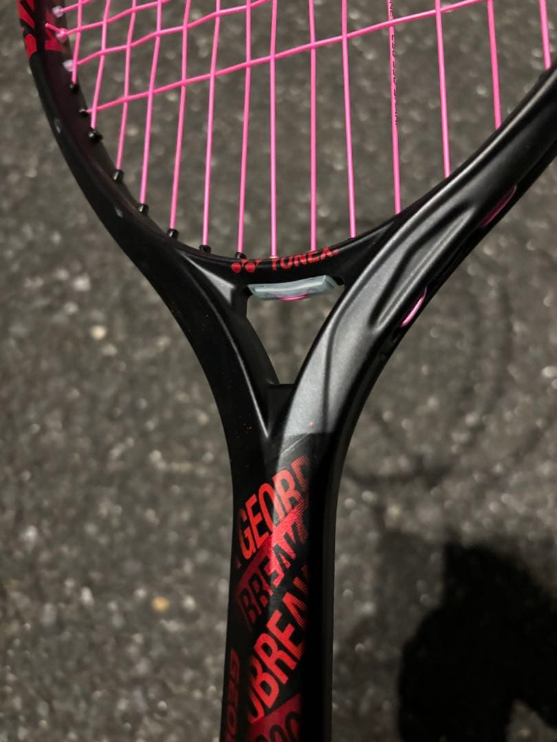 YONEX　テニスラケット　ジオブレイク80g 赤