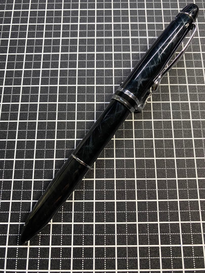PILOT EXECT 4C BLACK&GRAY 多機能ペン
