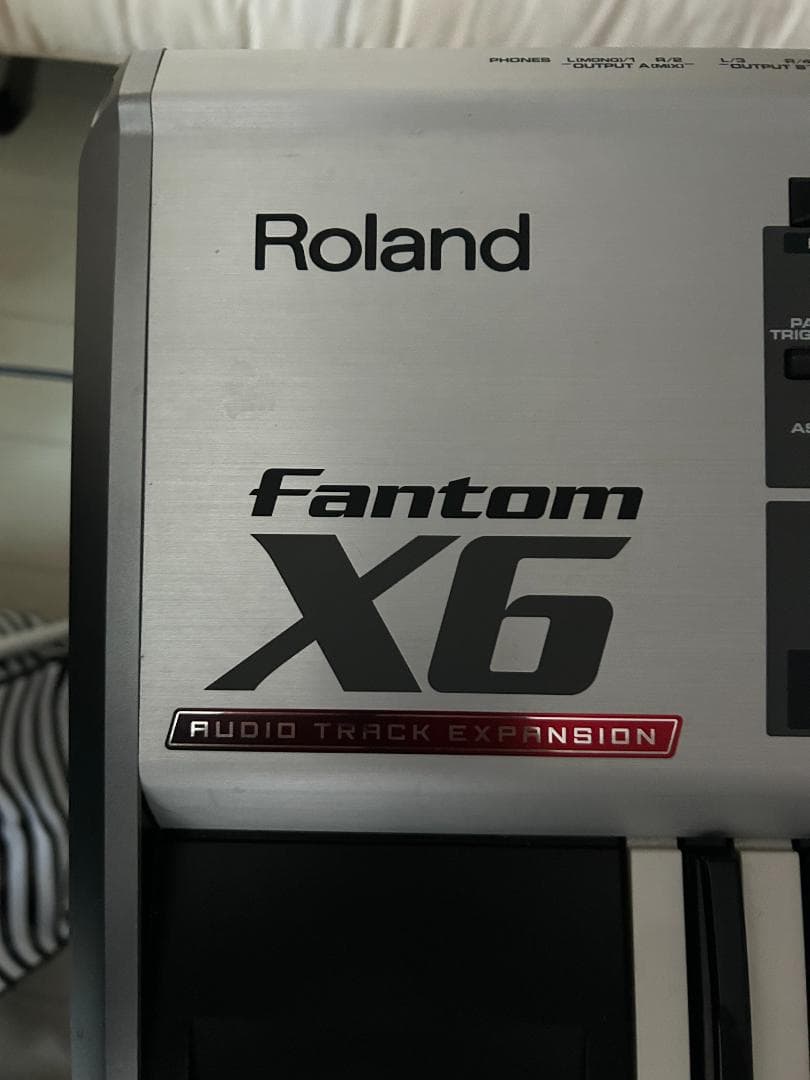 Roland ローランド　FANTOM-X6 シンセサイザー
