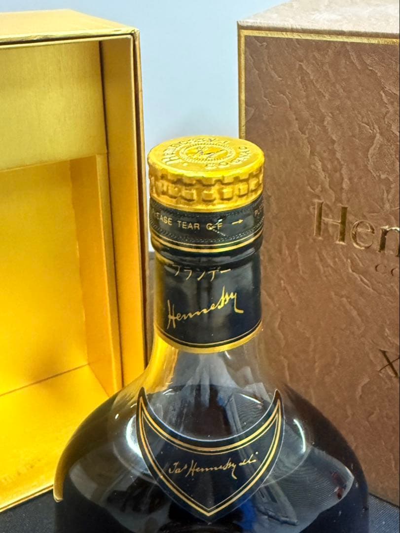 Hennessy ヘネシー XO 700ml ギフトボックス付き