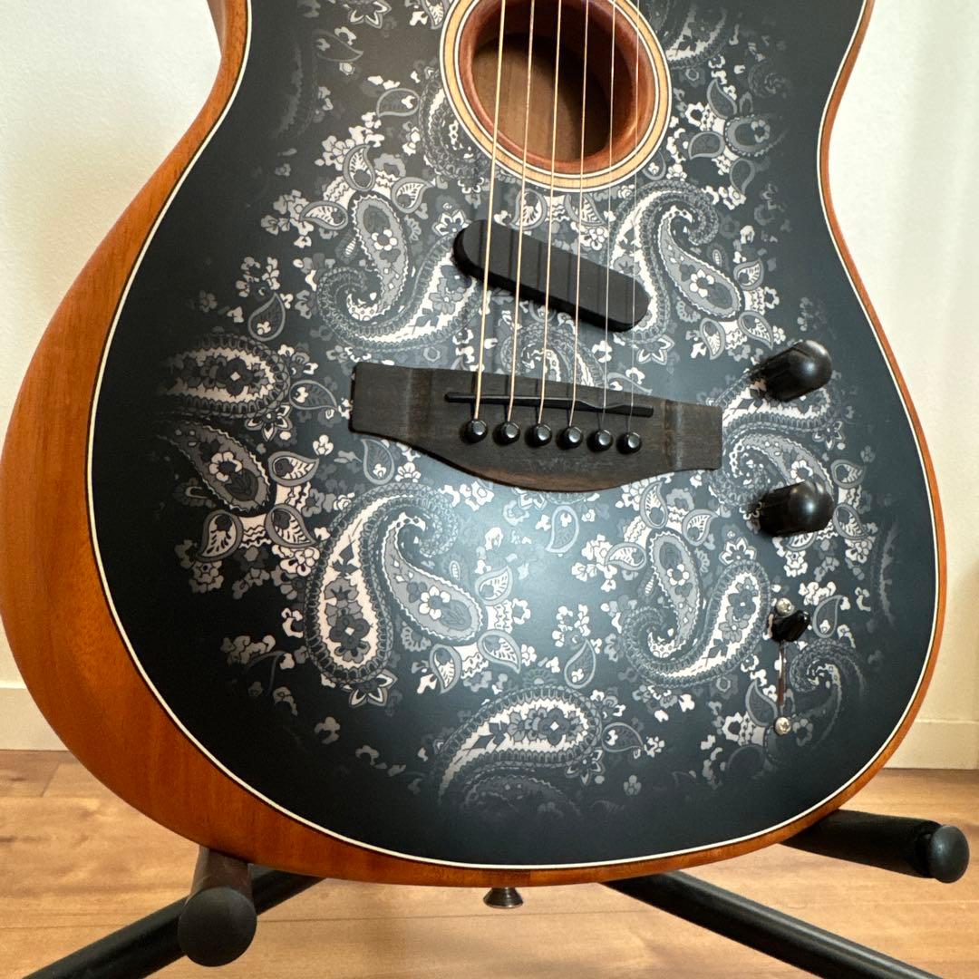 Fender American Acoustasonic ブラックペイズリー