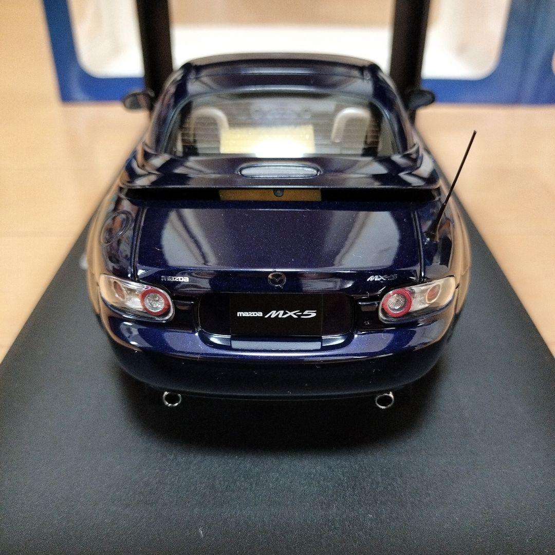 Mazda MX-5 ダークブルー 1/18スケール