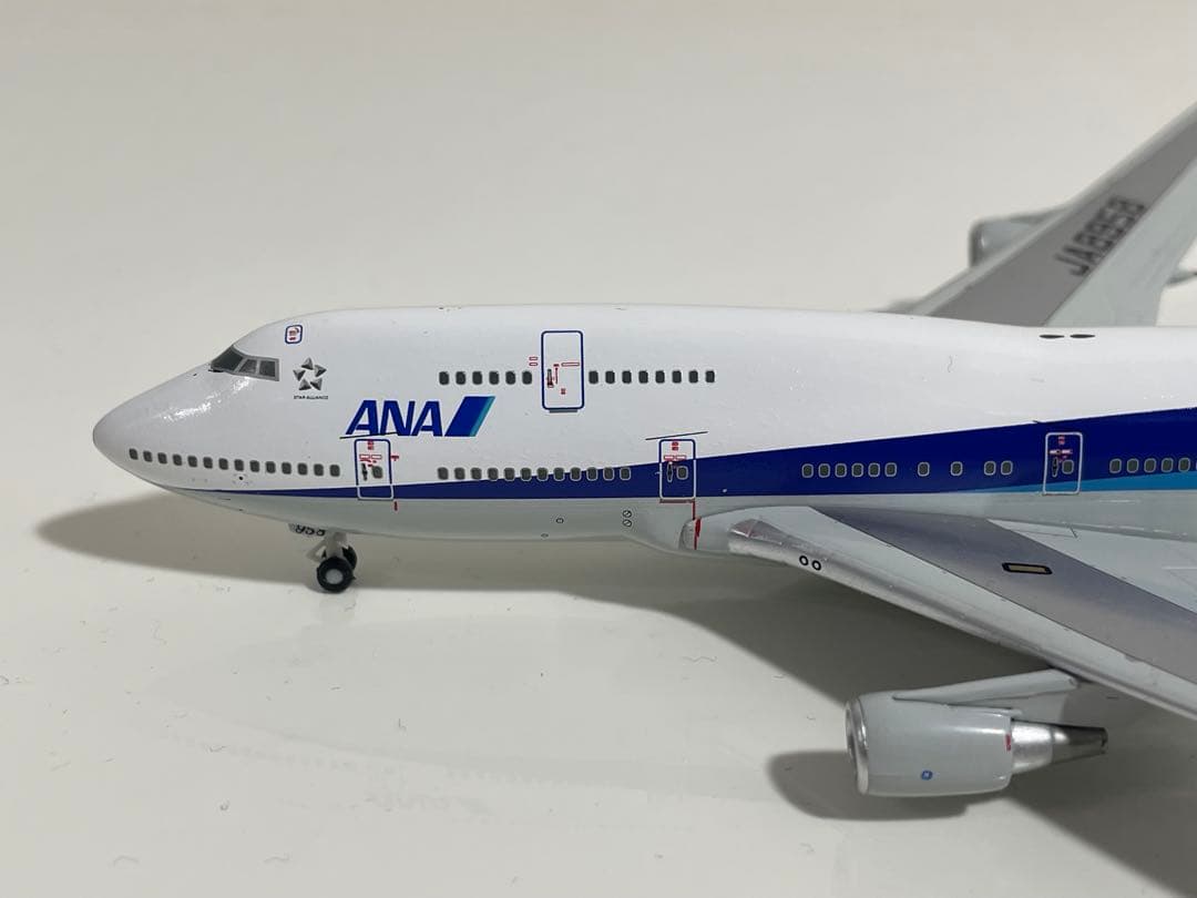 全日空商事 1/400 ANA B747-400 GSE アクセサリーセット