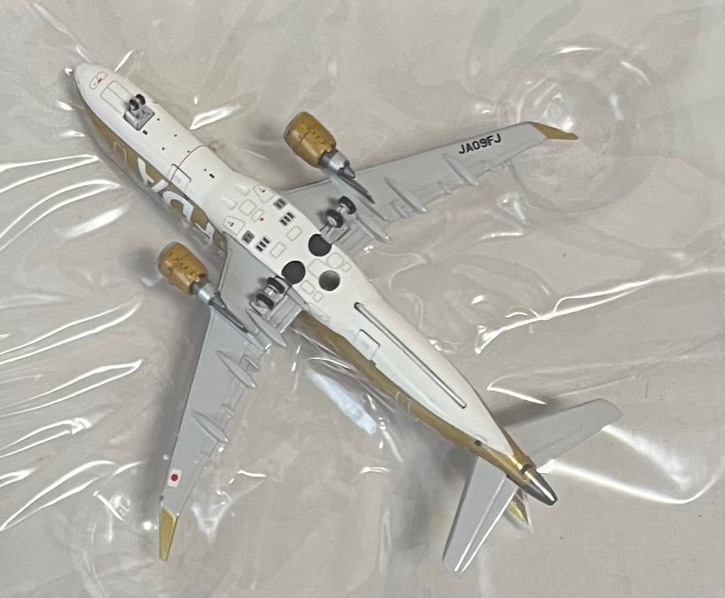 航空機・ヘリコプター FDA ERJ-175 JA09FJ Gold