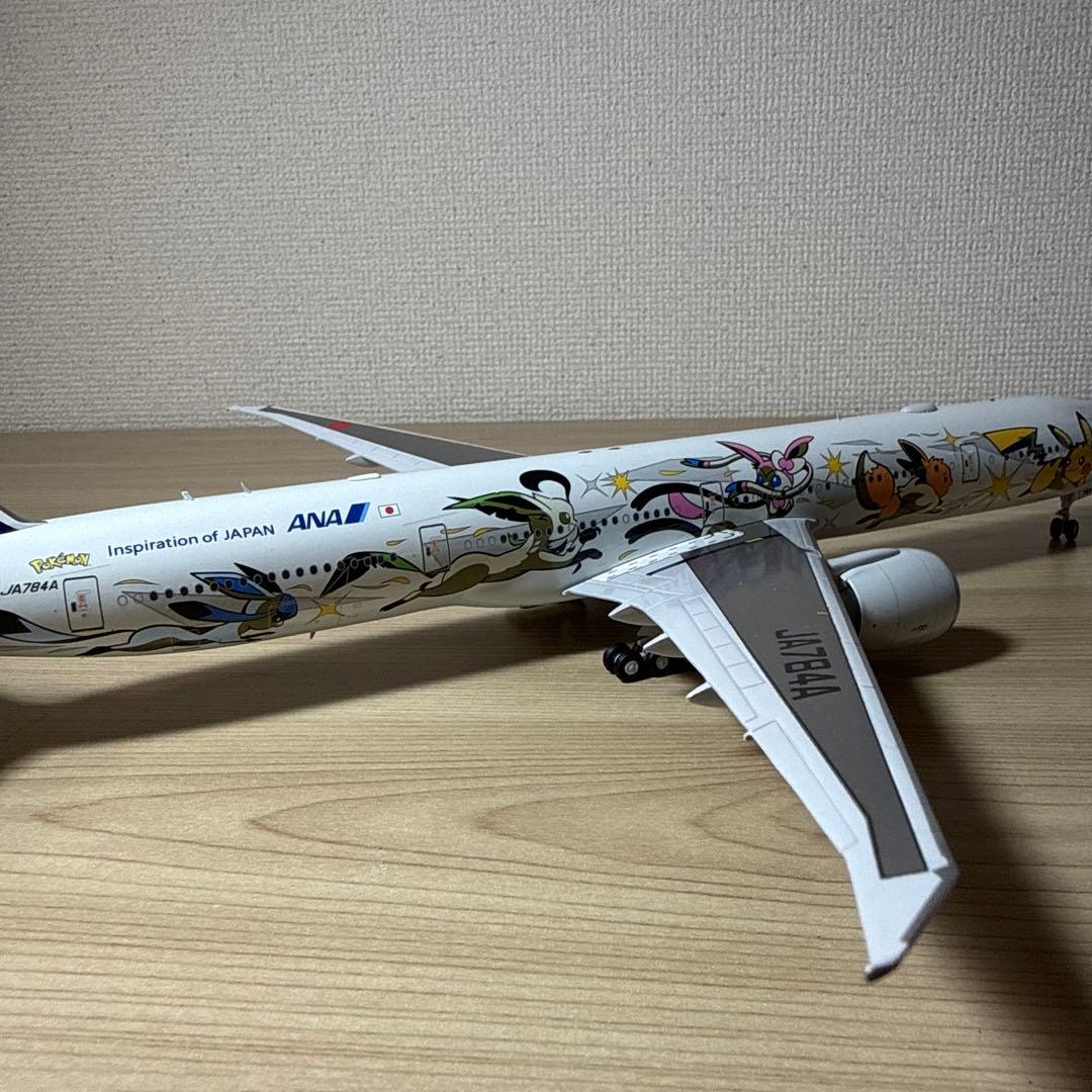 1/200 777-300ER イーブイジェット