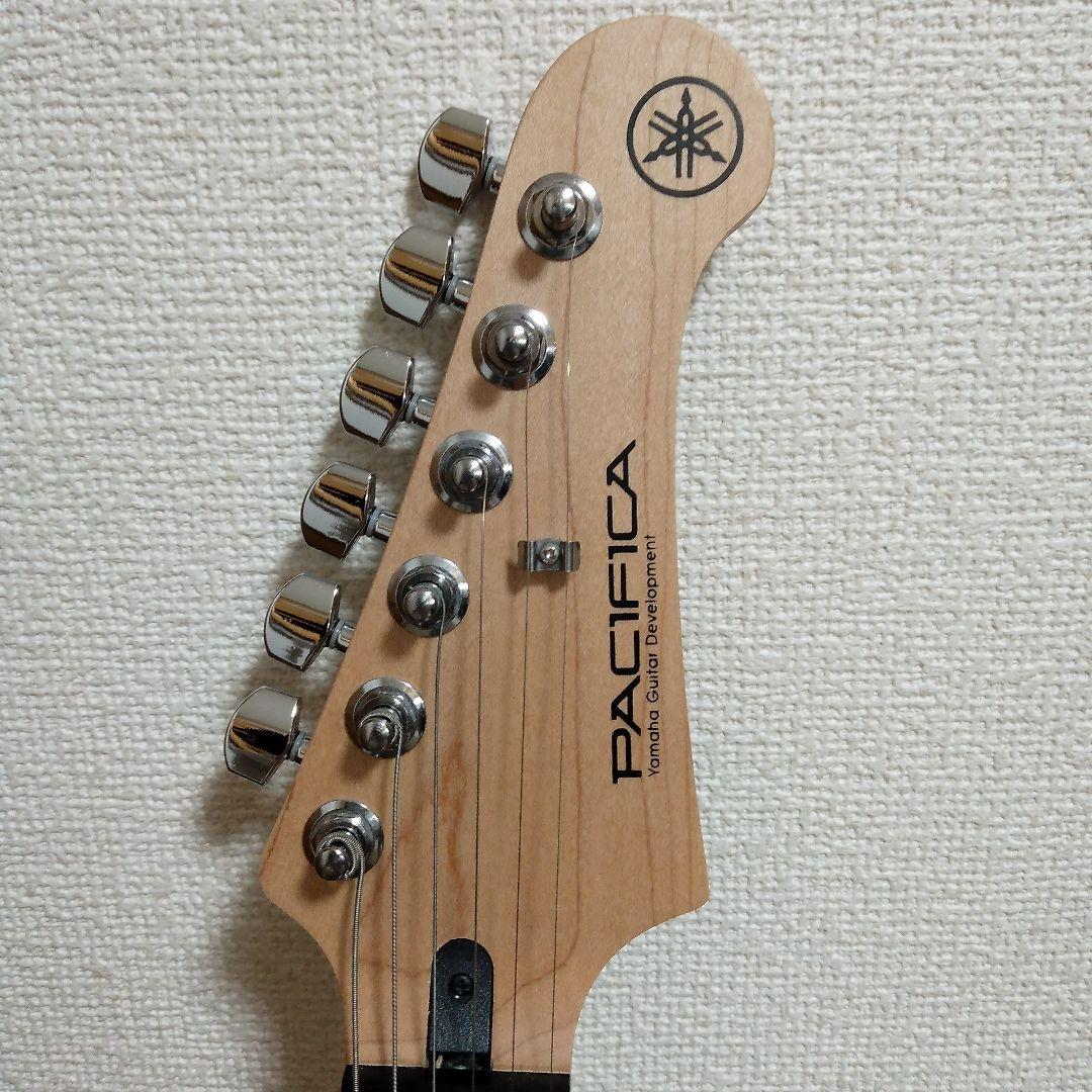 YAMAHA PACIFICA エレキギター　本体、お手入れセット