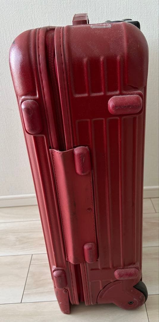 RIMOWA／リモワのSALSA／サルサ、レッドカスタムの35L