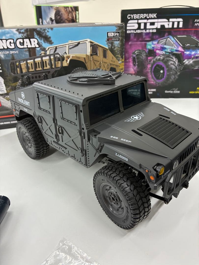 戦車 大型 ラジコン オフロード ミリタリー RCカー人気 34cm 4WD