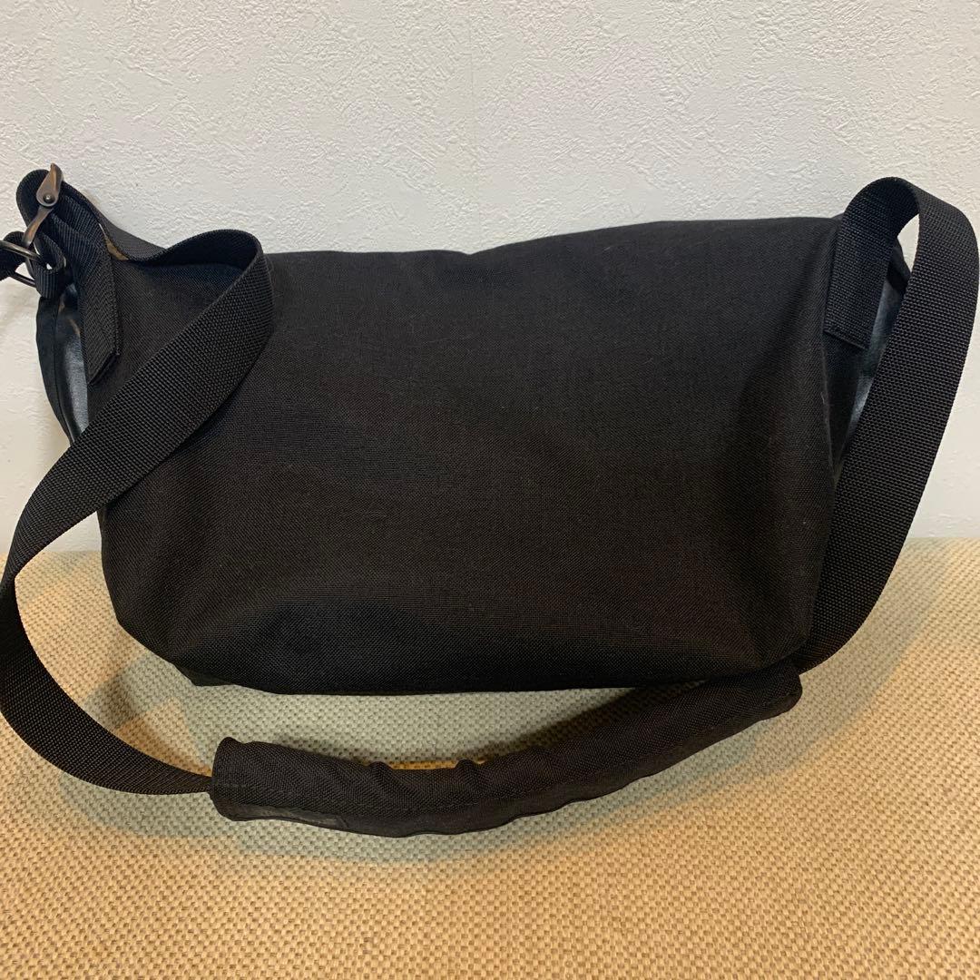 アクセサリー BLUE LUG the messenger bag half (black)