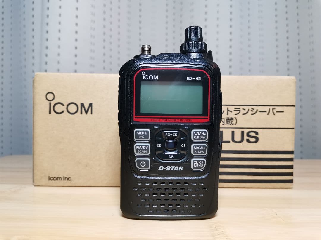 【送料込み】希少アイコム ICOM ID-31PLUS（Red） オプション多数