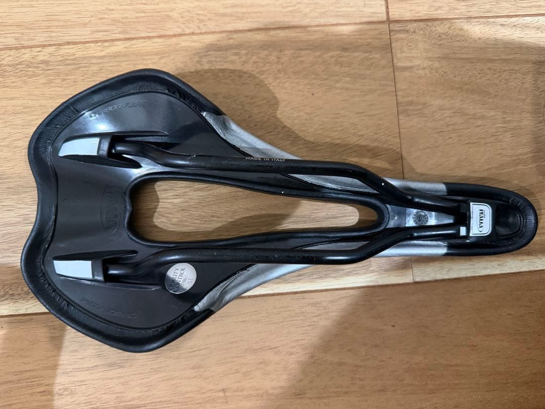 Selle Italia 「セライタリア」 SLR DE ROSA