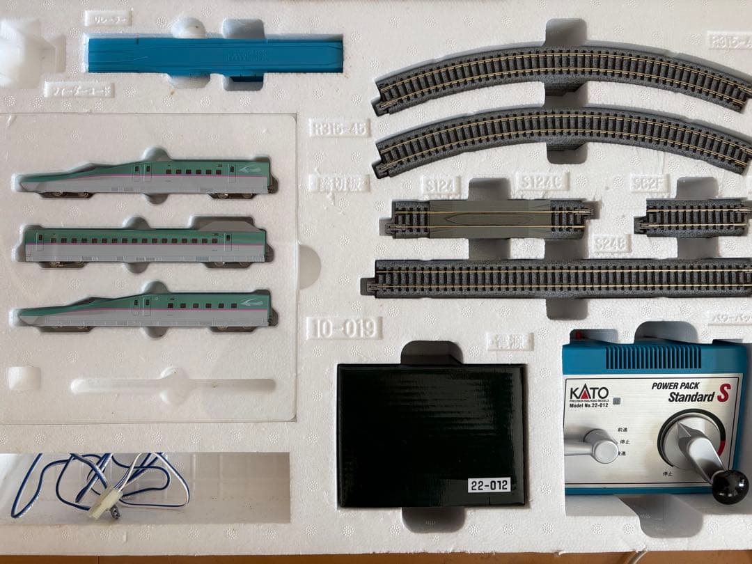 KATO 10-001 Nゲージスターターセット E5系新幹線 〈はやぶさ〉