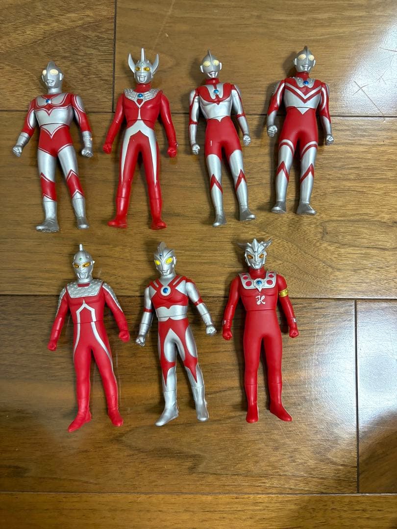 ウルトラマンフィギュアセット 24体