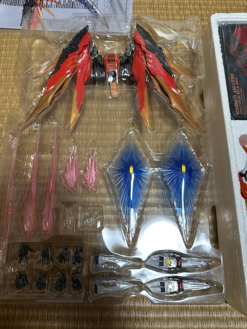 メタルビルド　デスティニーガンダム （ハイネ機）