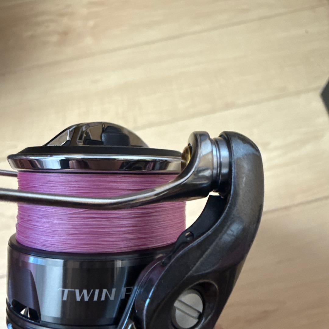 SHIMANO TWIN POWER スピニングリール　C2000S