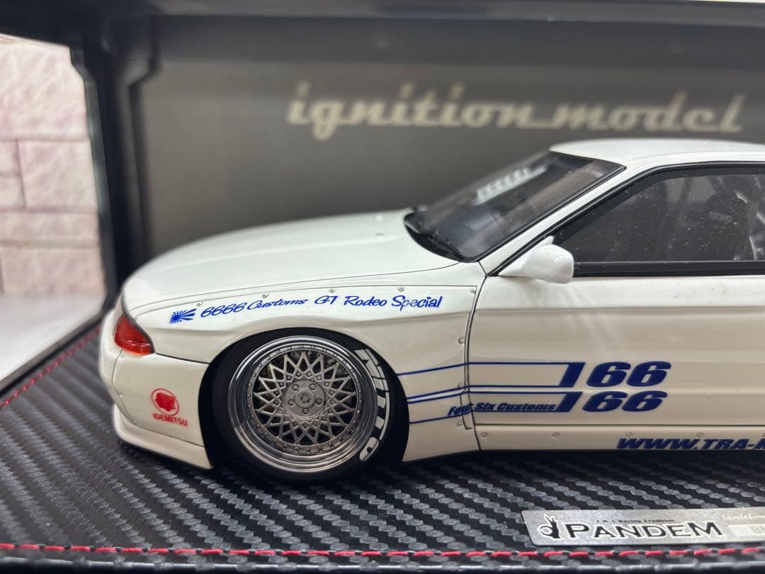 1/18 PANDEM GT-R (BNR32) White【新品】