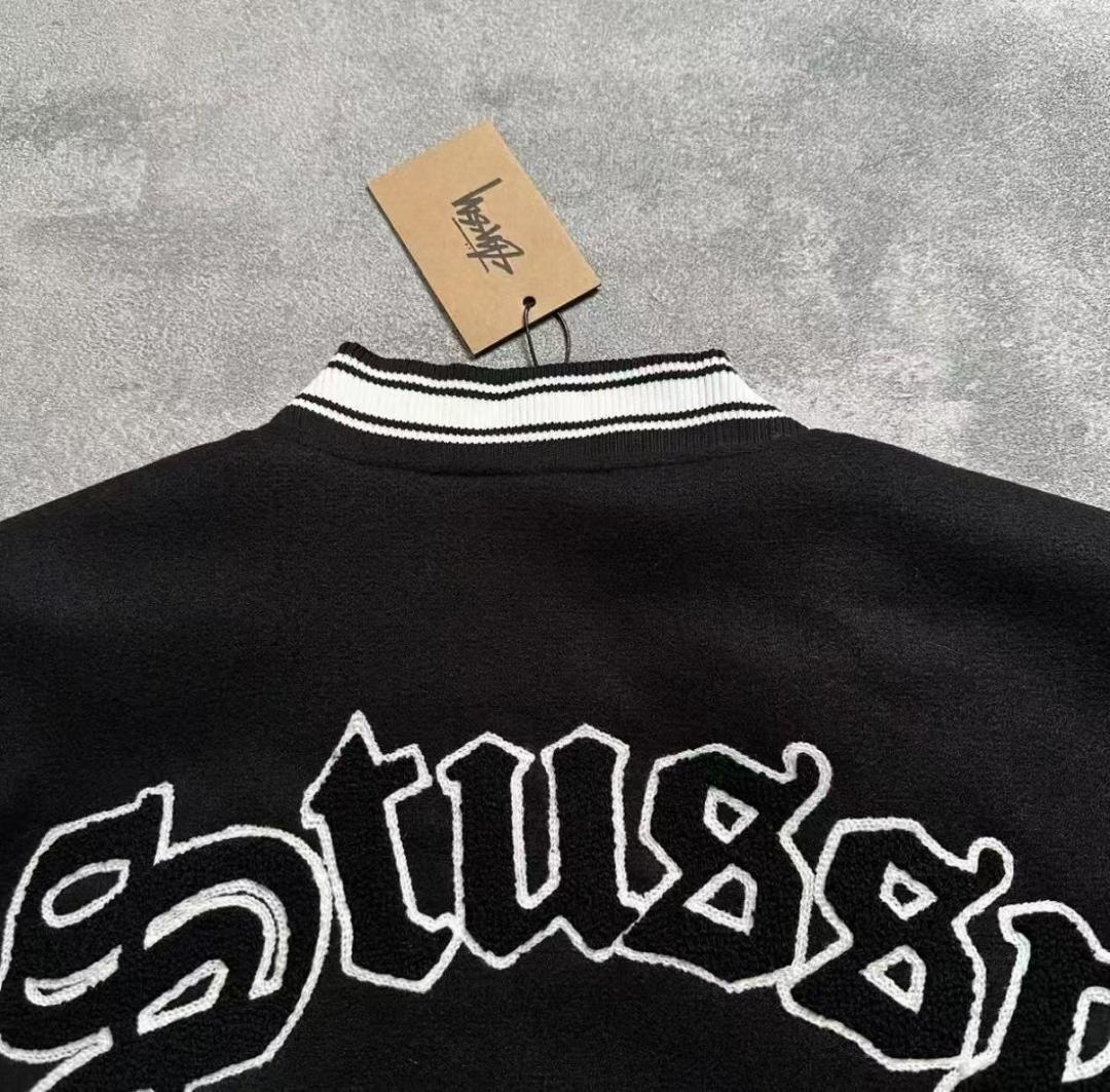 美品STUSSY ブラック スタジャン男女兼用