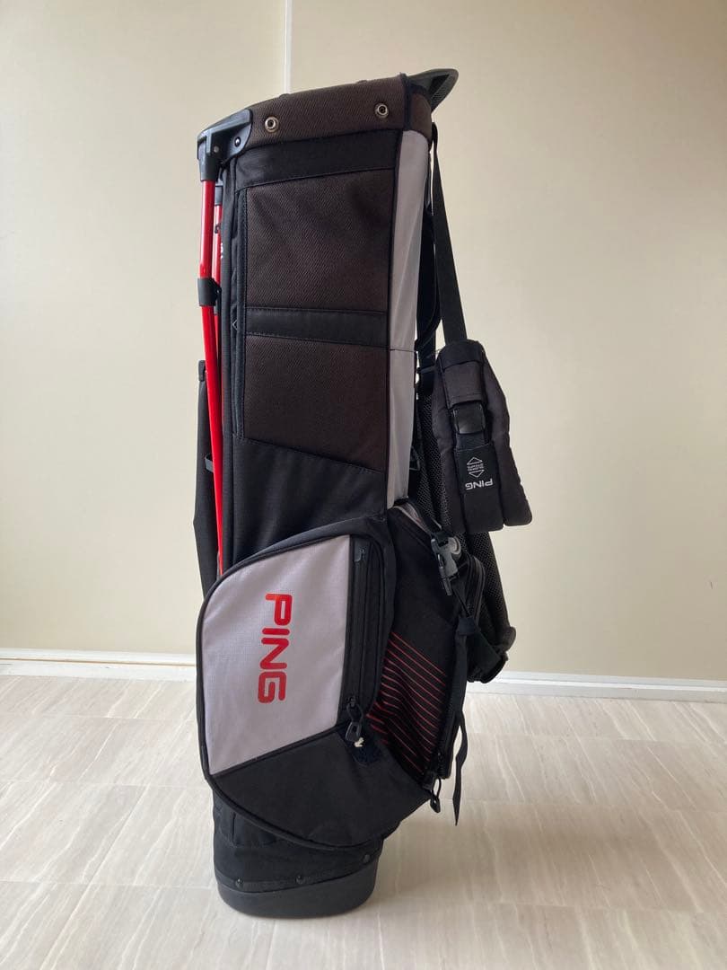PING 4Series スタンド式ゴルフバッグ(中古品)