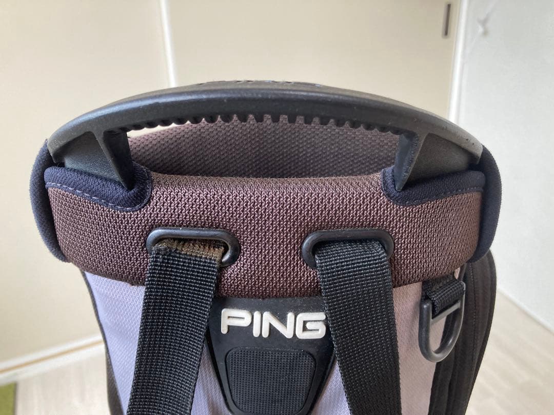 PING 4Series スタンド式ゴルフバッグ(中古品)