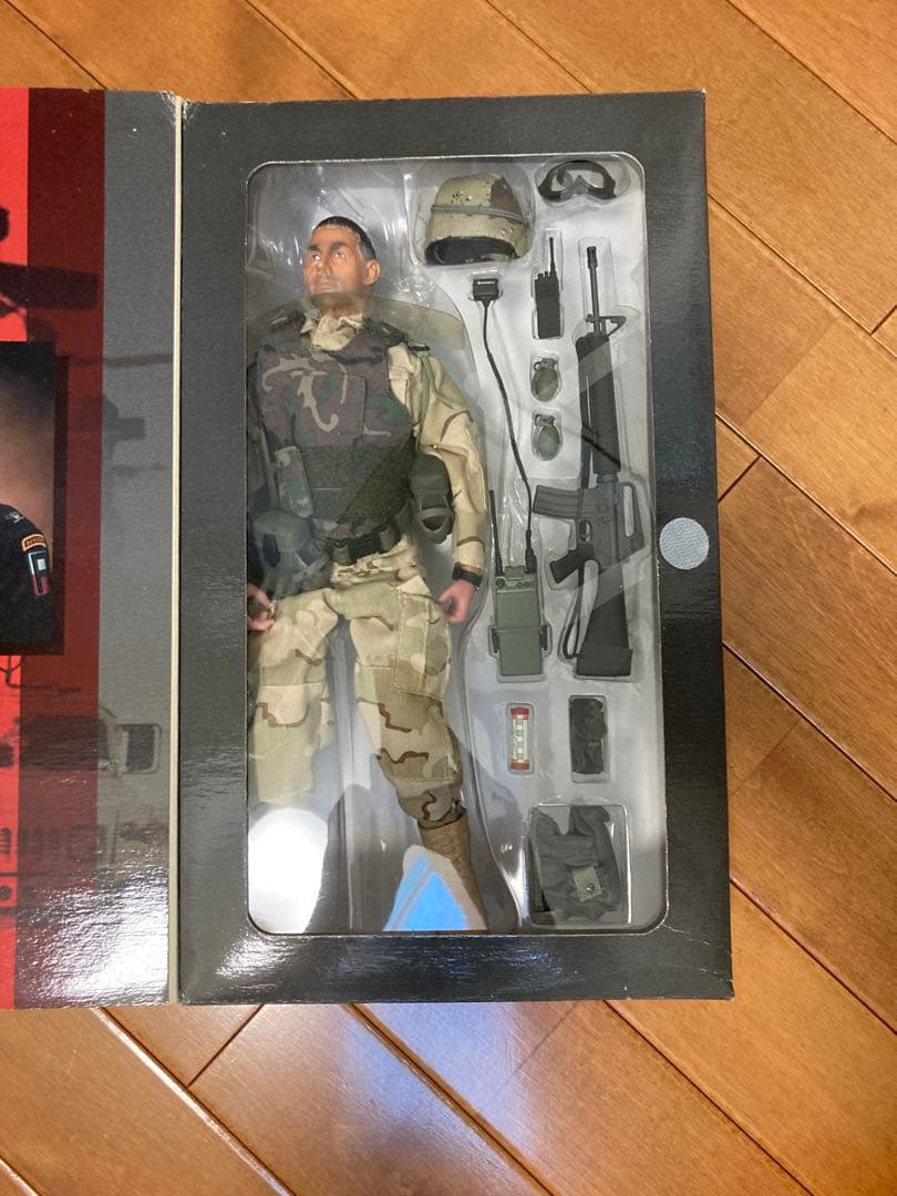 TASK FORCE RANGER McKnight 限定版フィギュア