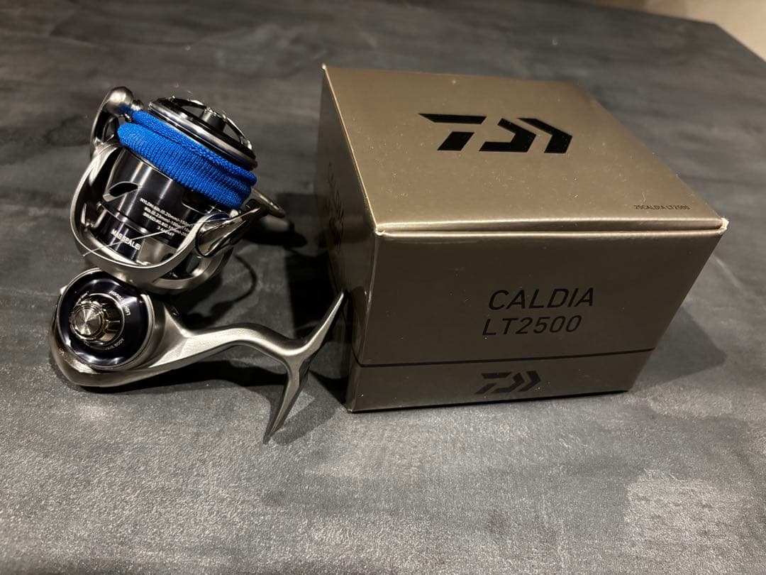 リール Tomo Ishi DAIWA 25CALDIA LT2500