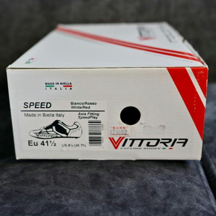 未使用ヴットリア　スピード　VITTORIA SPEED　EU41.5 シューズ
