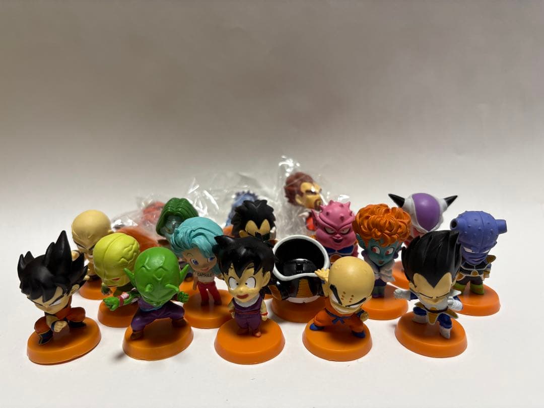 【極美品】アニメヒーローズドラゴンボールZVol.1 史上最強の戦士18体