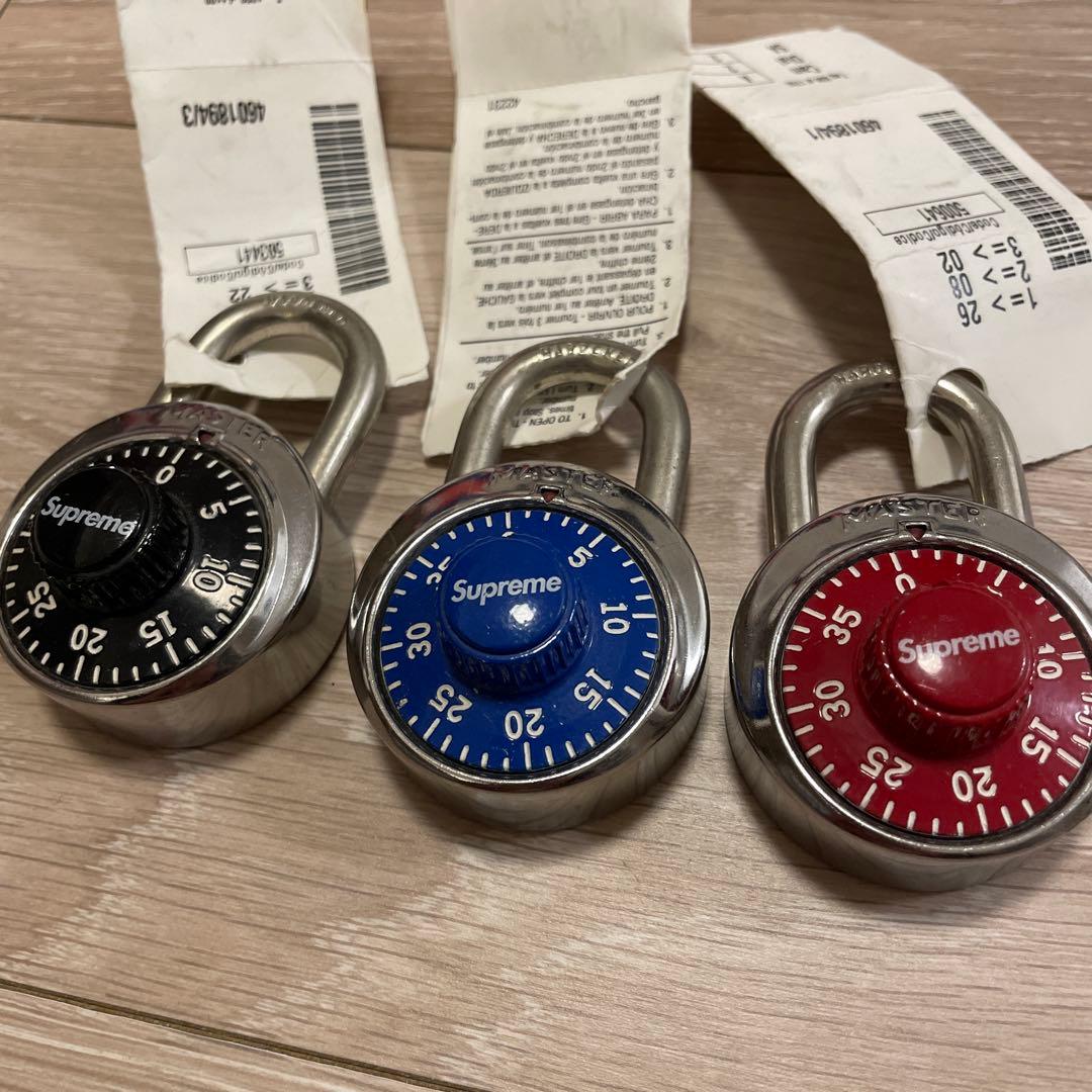 Supreme × Master Lock (Red/ Black/ Blue)
