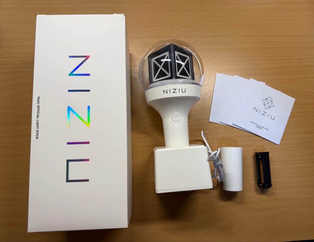 NiziUペンライト OFFICIAL LIGHT STICK