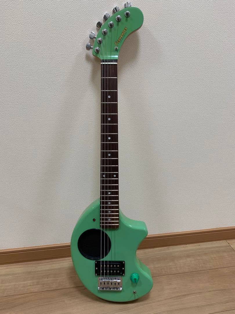 【超美品】FERNANDES ZO-3 グリーン アンプ内蔵ミニギター
