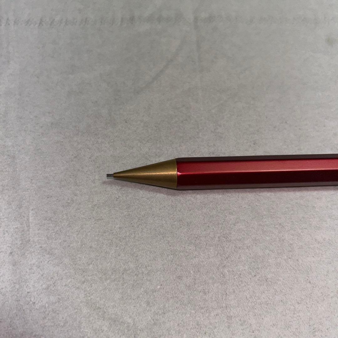 カヴェコスペシャル レッド0.7mm