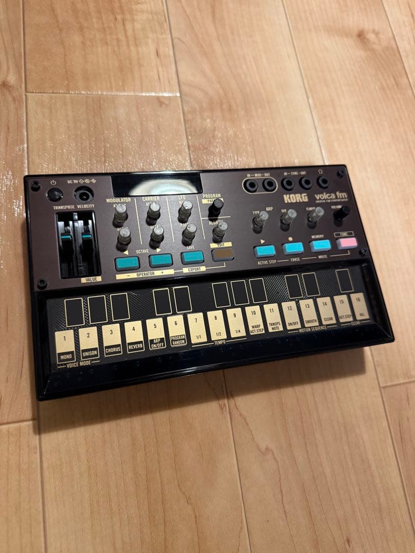 【極美品】KORG volca fm2 シンセサイザー
