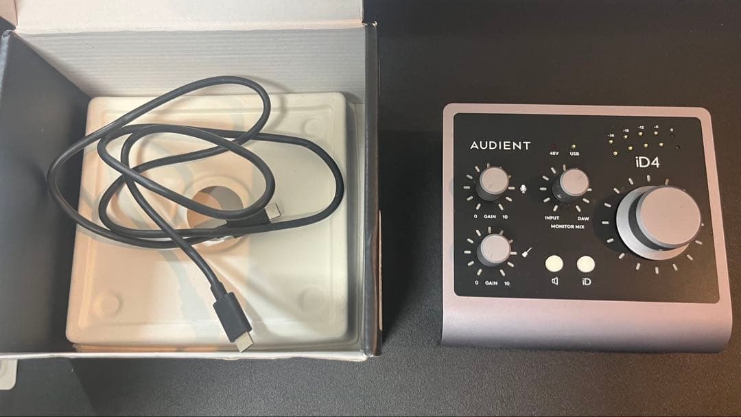 AUDIENT iD4 USB-C オーディオインターフェイス