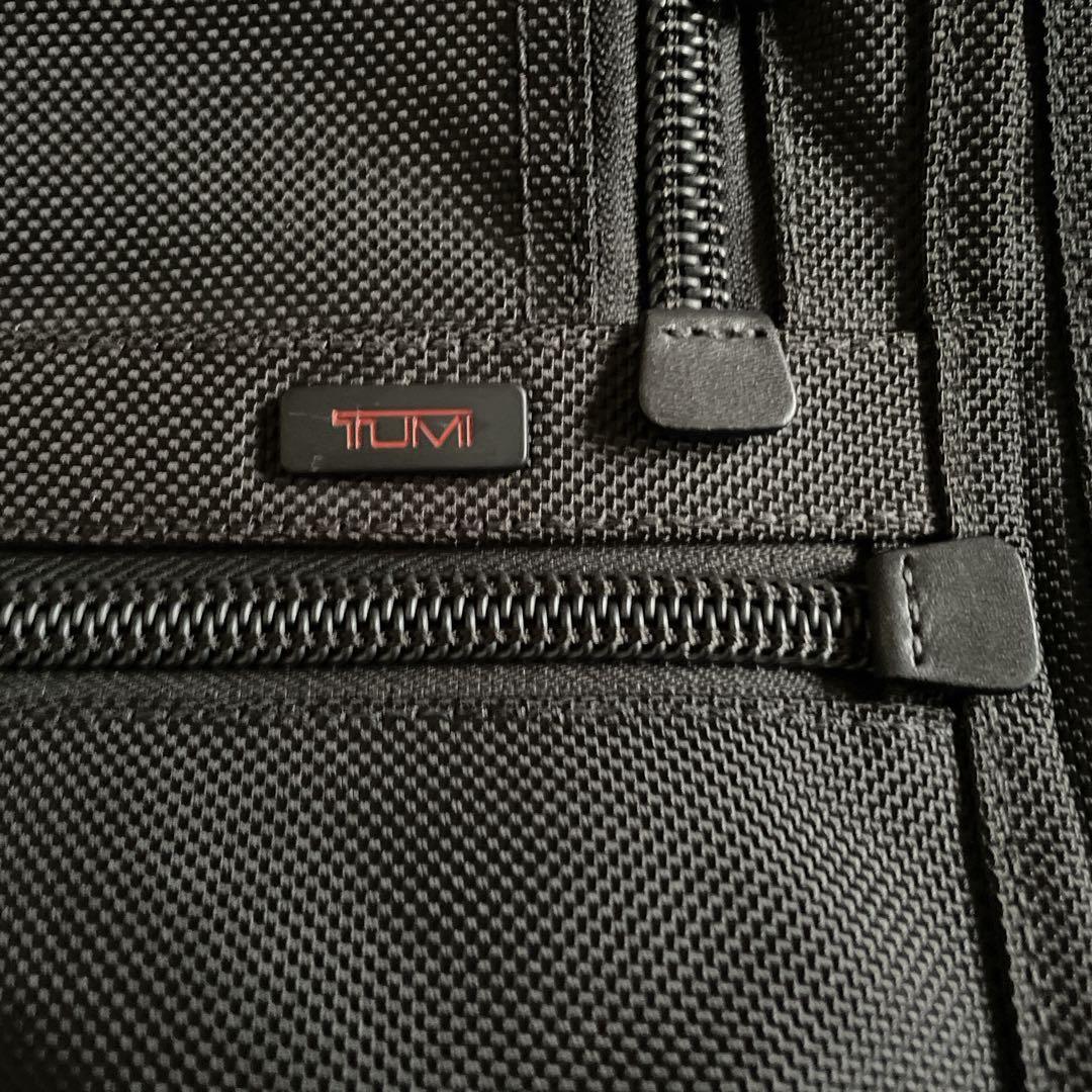 【極美品】TUMI ガーメントケース トライフォールド 22133DH ブラック