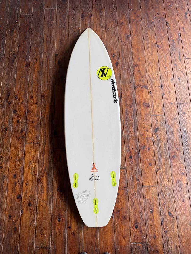 送料込み　インスパイア　ショートボード 5'10\" barracuda