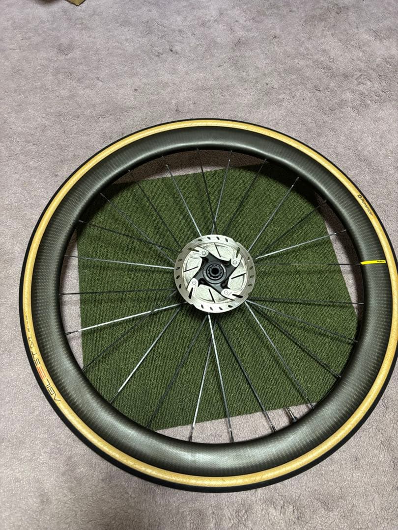 mavic cosmic pro carbon ust disc シマノ