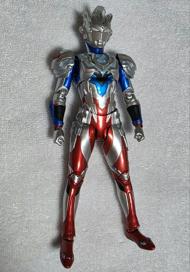 S.H.Figuarts ウルトラマンゼット各種 レグロス テラフェイザー