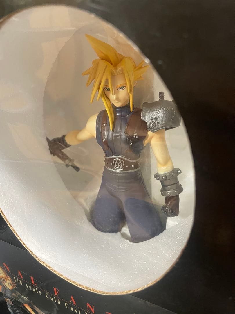 FINAL FANTASY VII クラウド・ストライフ 1/8 再販版