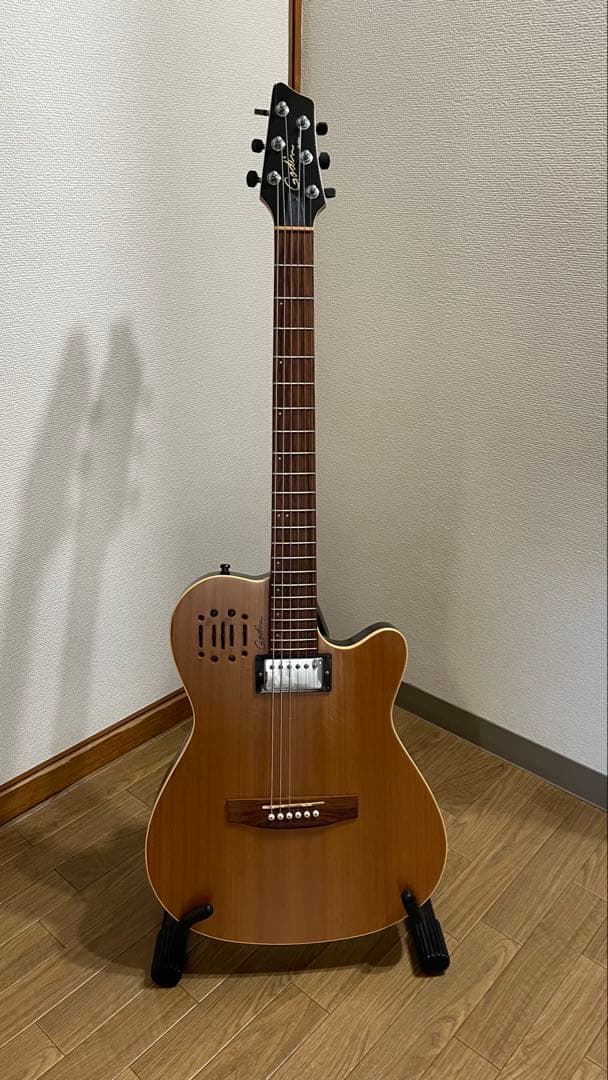 コンディション良好　Godin ゴダンA6 Ultra ナチュラル